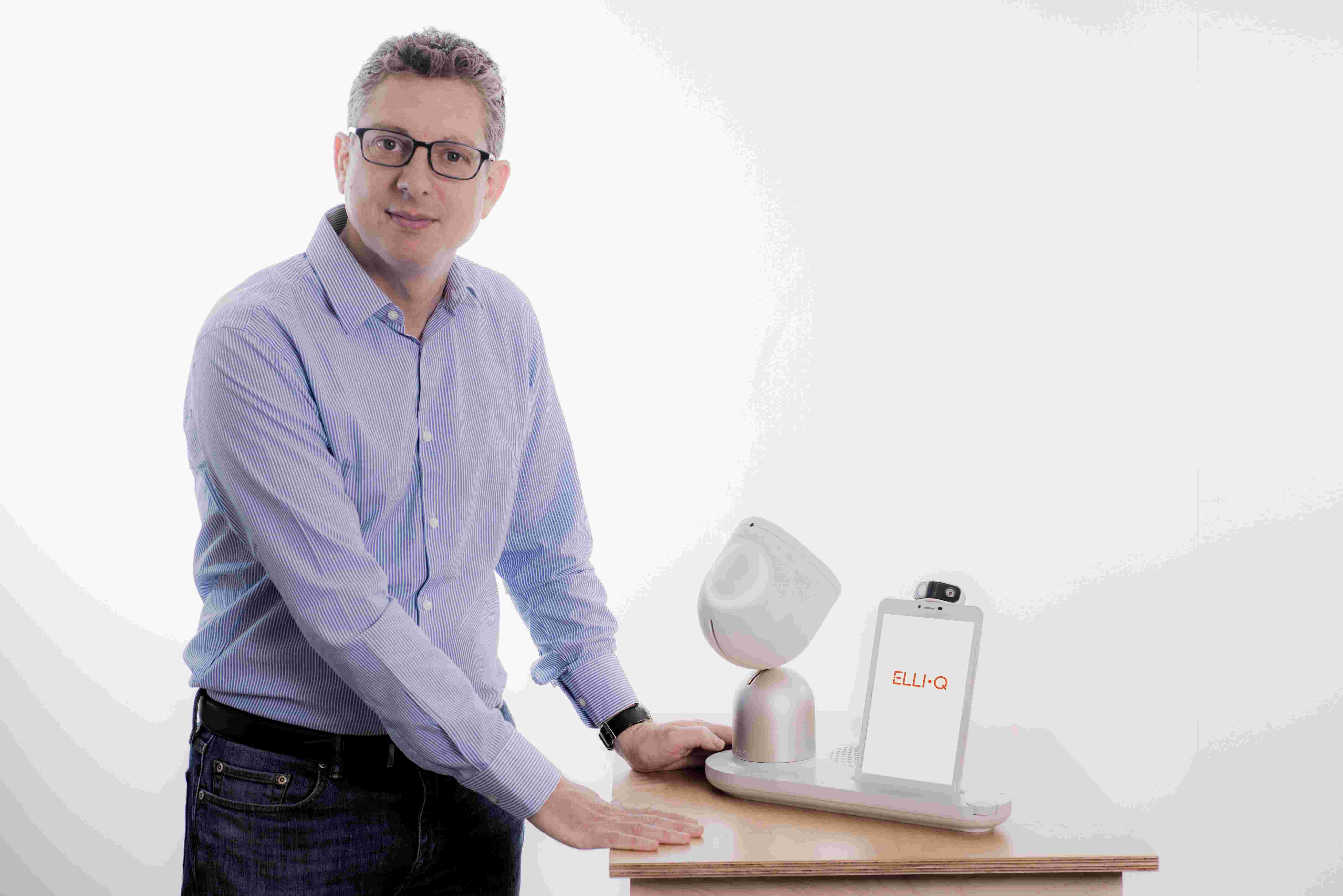 הרובוט הישראלי שמפיג את הבדידות לקשישים גייס 25 מיליון דולר - אייס