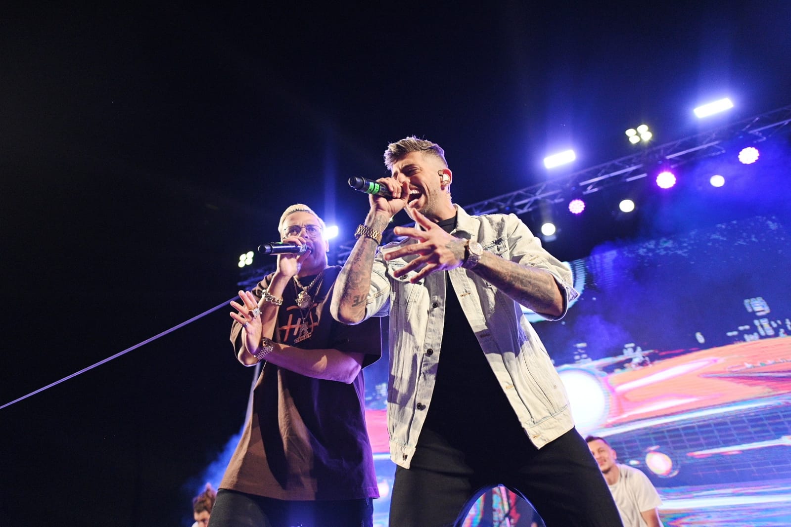 סטטיק בסולחה מפתיעה על הבמה: בן אל תבורי עקץ? - אייס