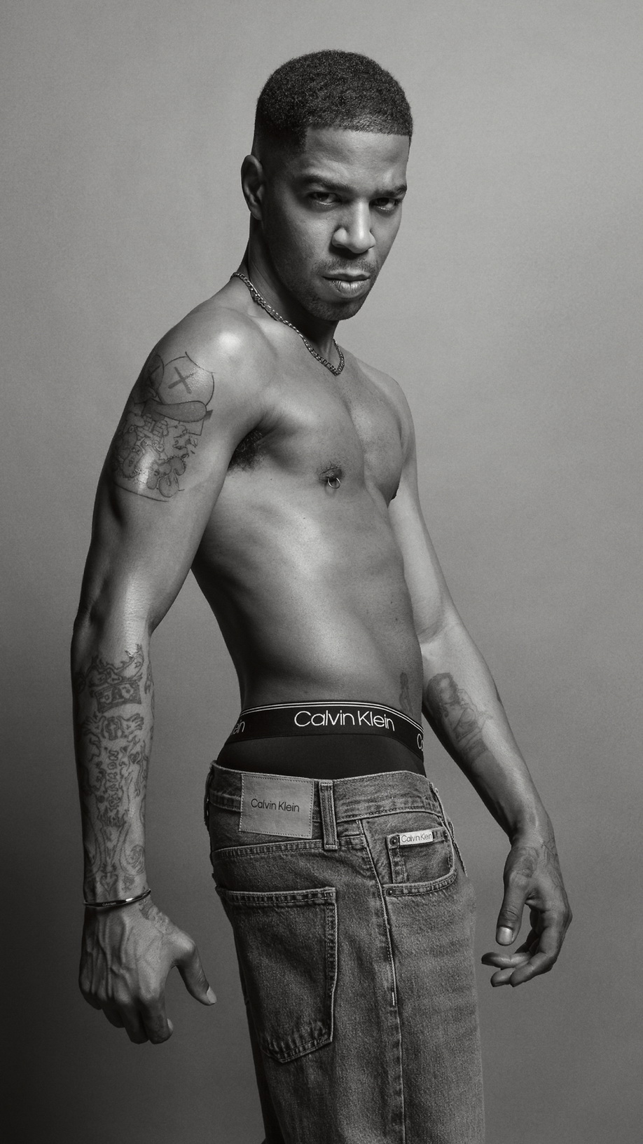 קנדל ג'נר ממשיכה במגמה החשופה: כך נראה הקמפיין החדש - אייס